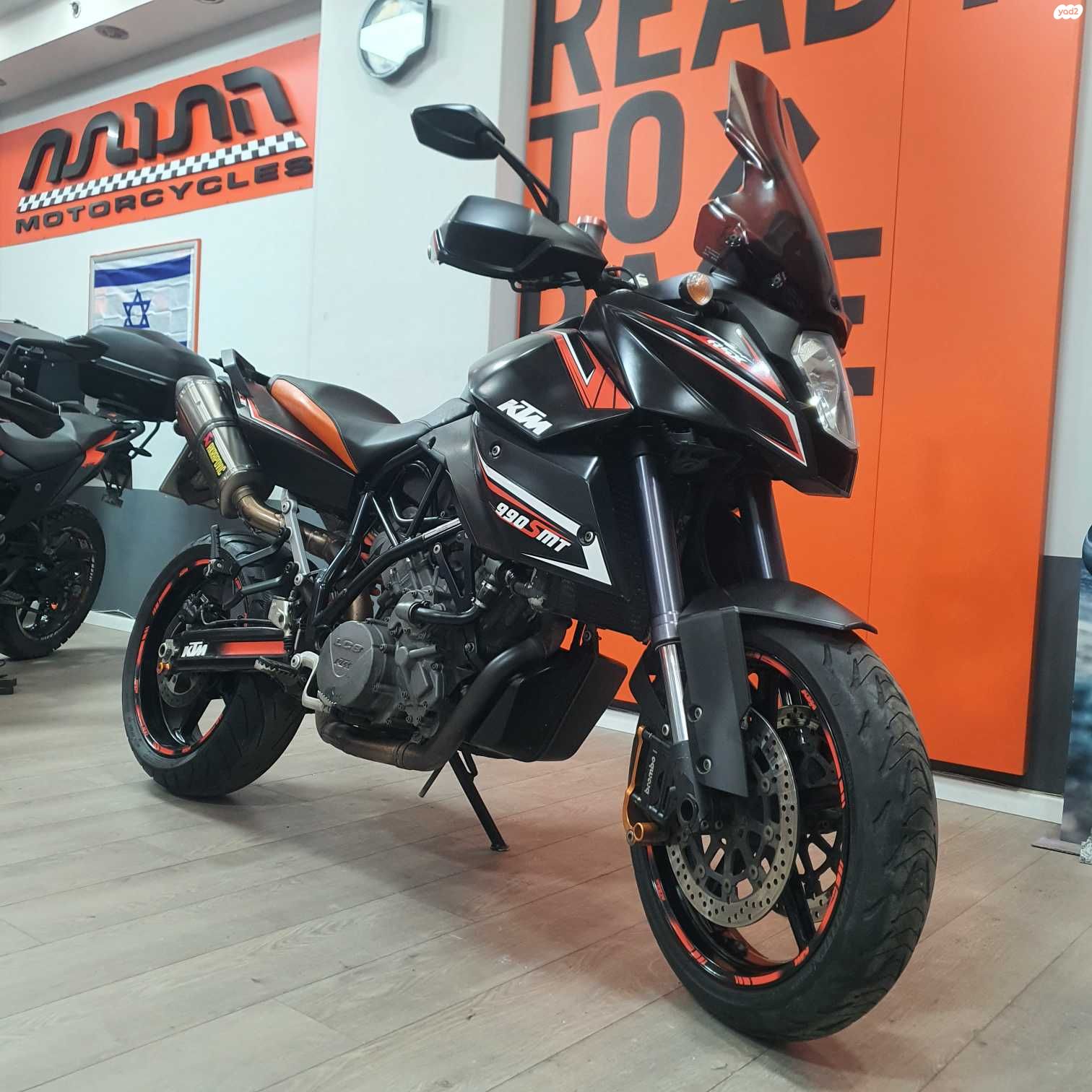 M SuperMoto SMT 990 ספורט/כביש - התותח אופנועים